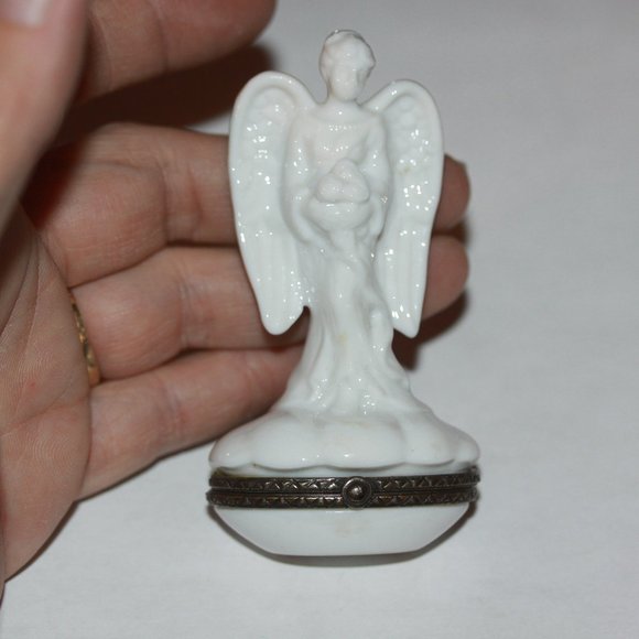Accents | Vintage Porcelain Angel Trinket Box | Poshmark